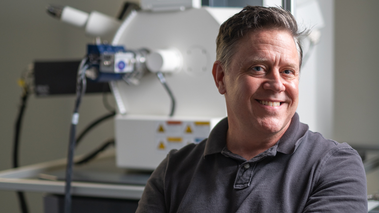 Cutting-edge microscope inspires student scientists · News · Lafayette ...